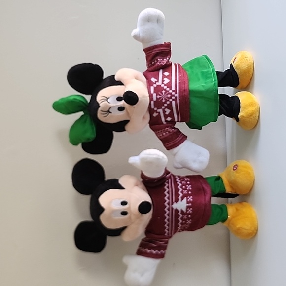 Holiday | Signing Mickey And Minnie Mouse | Poshmark